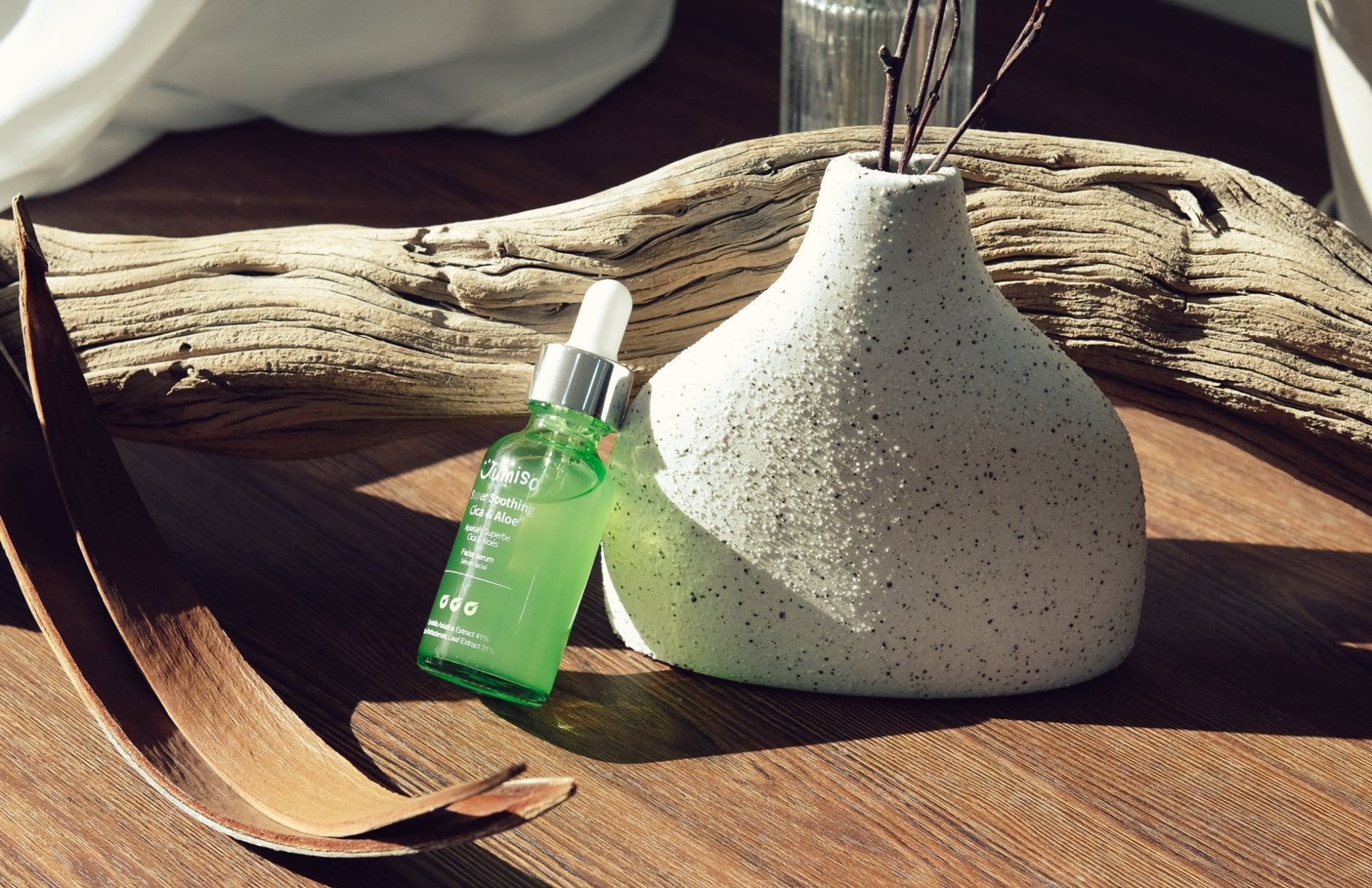 Jumiso Super Soothing Cica & Aloe Facial Serum 30ml — Pretties.com.hk